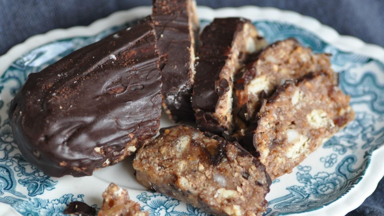 Do yourself a favour this Christmas and make a Maltese-style Christmas log