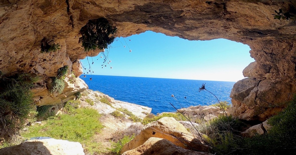 WATCH: Explorer makes his way through ‘nameless’ Hal-Far cave