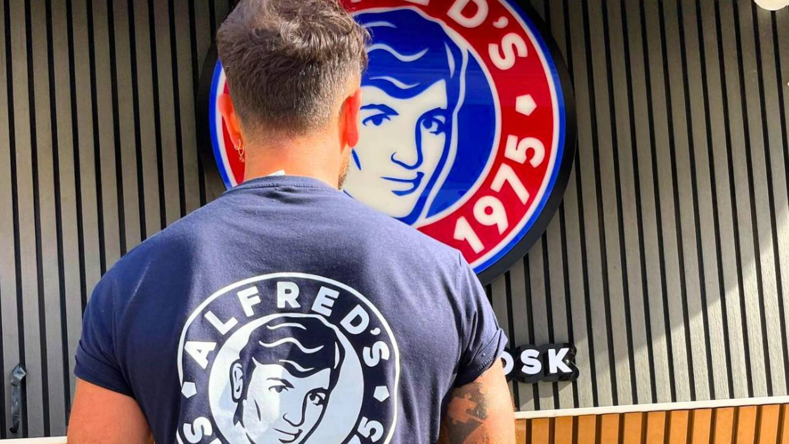 Alfred's is back with a bang! Previously burned down Hamrun kiosk ...