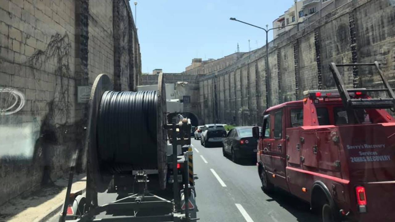 Gridlock alert! There's heavy traffic on Regional Road right now