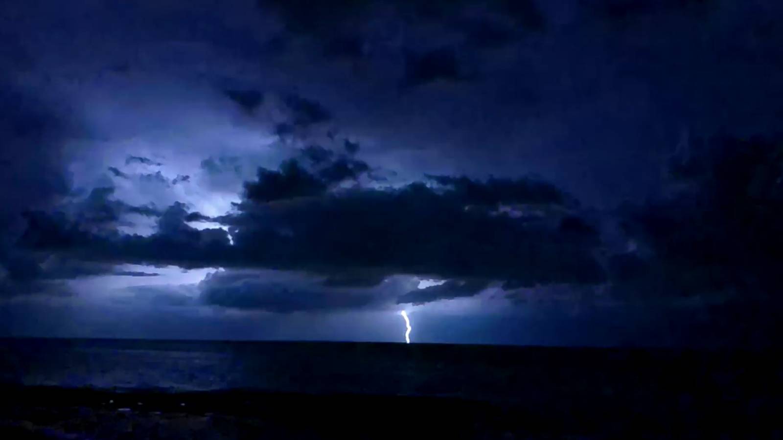 WATCH: Local captures impressive time lapse of last week’s electrifying thunderstorm over Malta