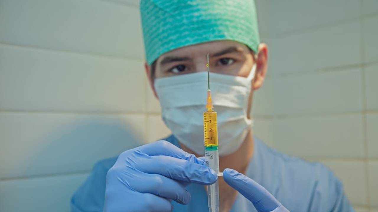 CEO of Mayo Clinic Dr Gianrico Farrugia: “Get the first vaccine that is ...