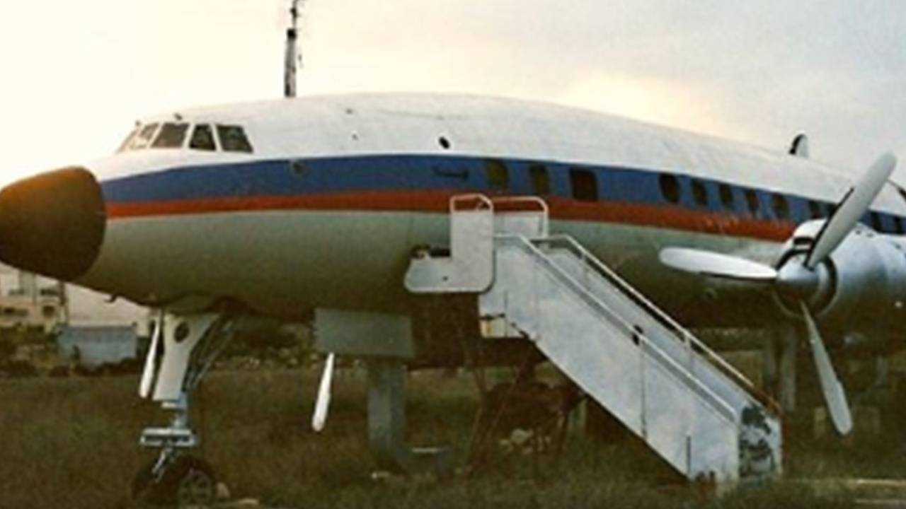 Throwback alert! Do you remember the Super Constellation Bar?