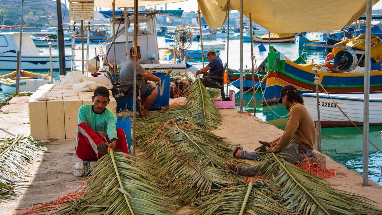 Photographer captures Marsaxlokk fishermen preparing for ‘lampuki’ season